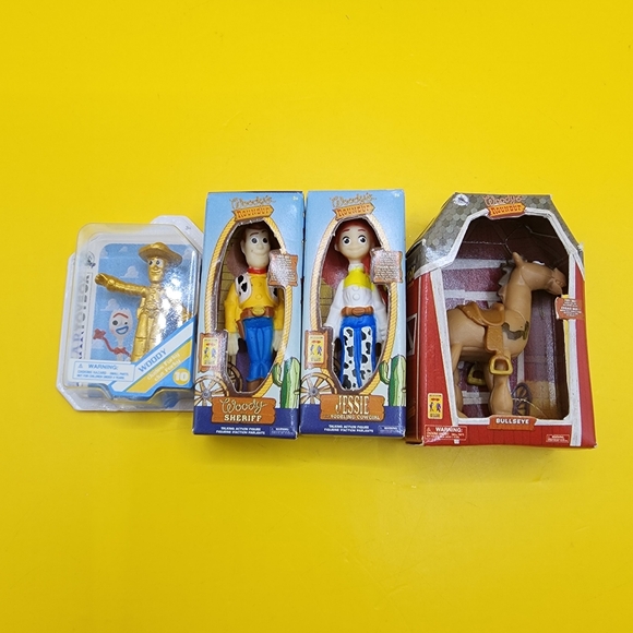 Zuru | Toys | Zuru Mini Brands Toy Lot Toy Story Woody Jesse Bullseye ...